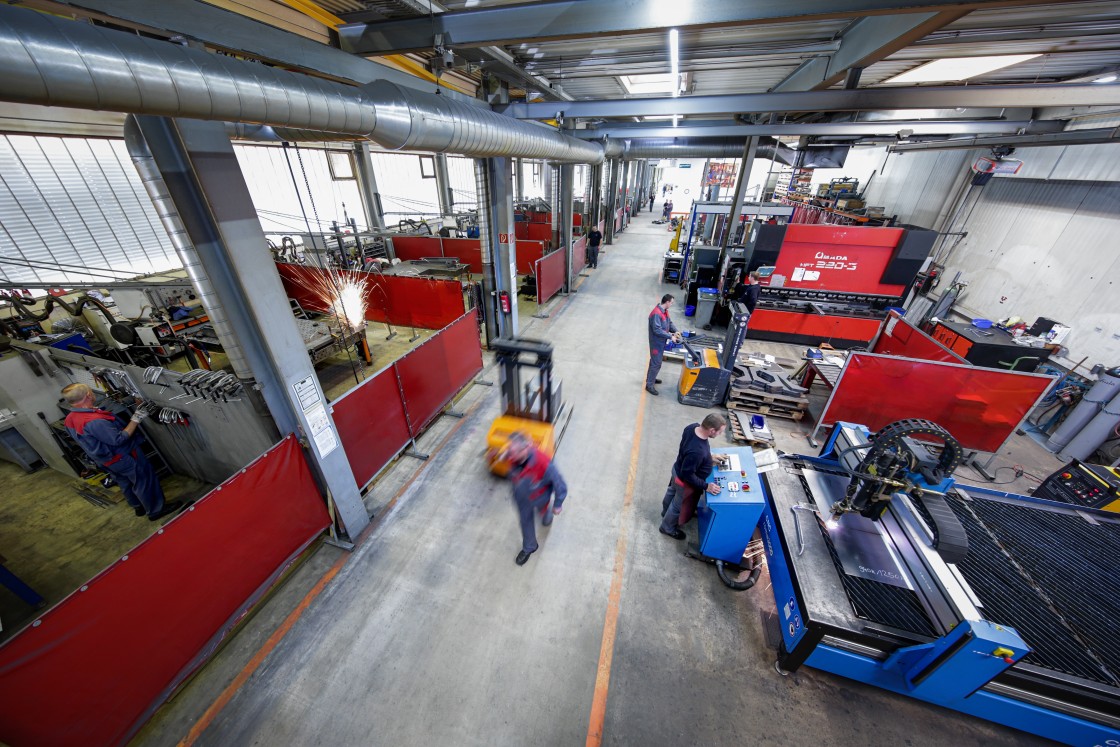 About us | Genkinger - Industrial trucks special construction | Genkinger