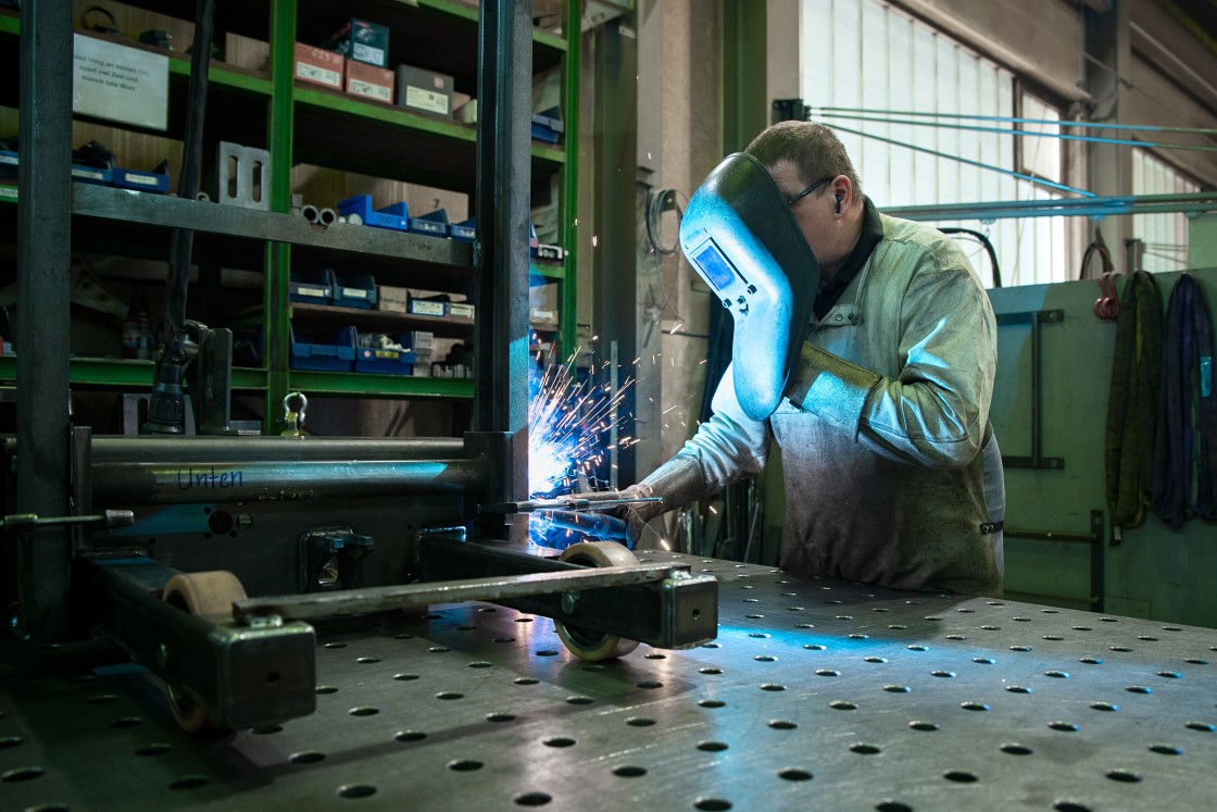 About us | Genkinger - Industrial trucks special construction | Genkinger