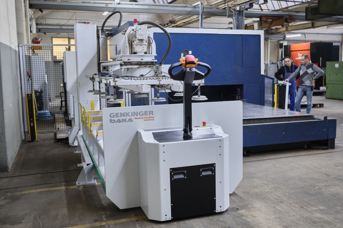 Blechtafeln einfach transportiert | Genkinger