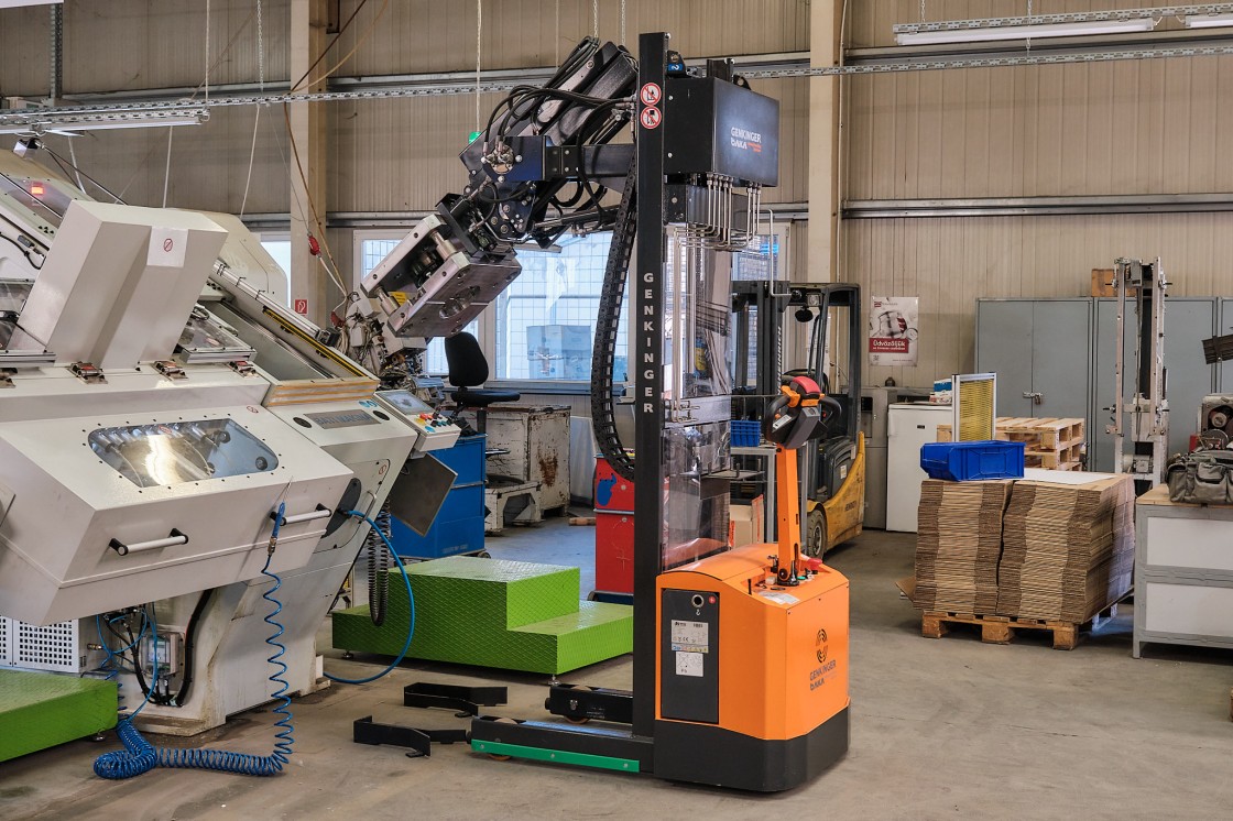 Tool changing cart | Genkinger