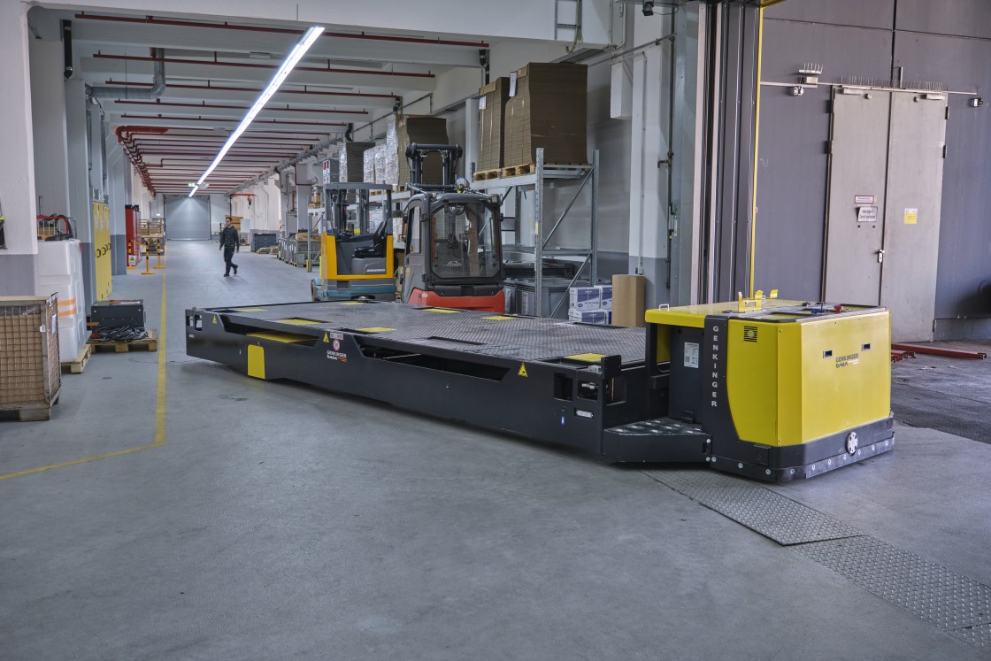 Innerbetrieblicher Containertransport | Genkinger