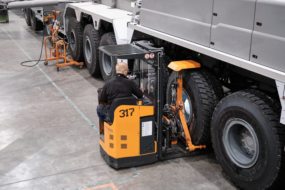 High lift truck | Genkinger