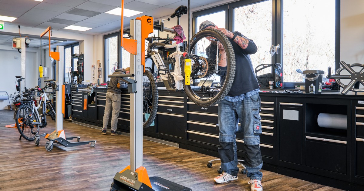 Bike Systems: assembly stand, bike lifter | Genkinger